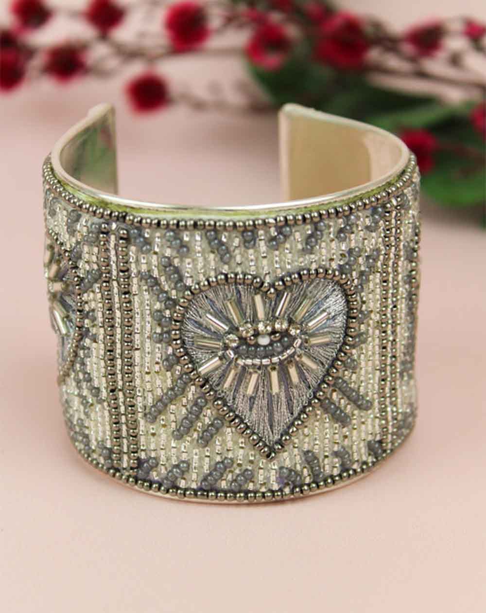 My Doris "Eye Love You" Cuff in Silver – Lilac Rose